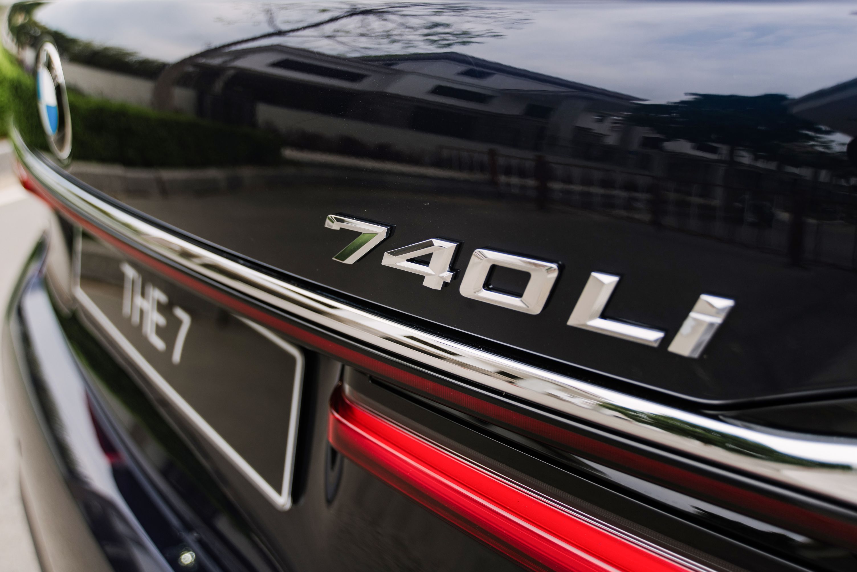 BMW 7 Series - BMW Lê Duẩn